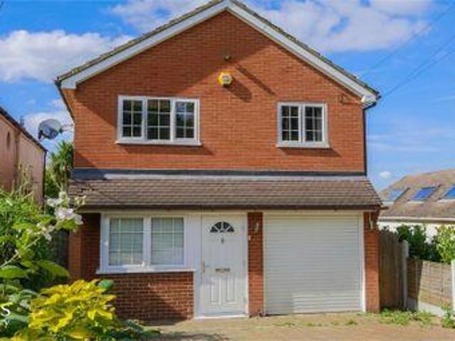 4 Bedrooms Detached house for sale in Bull Lane, Newington, Sittingbourne, Kent ME9