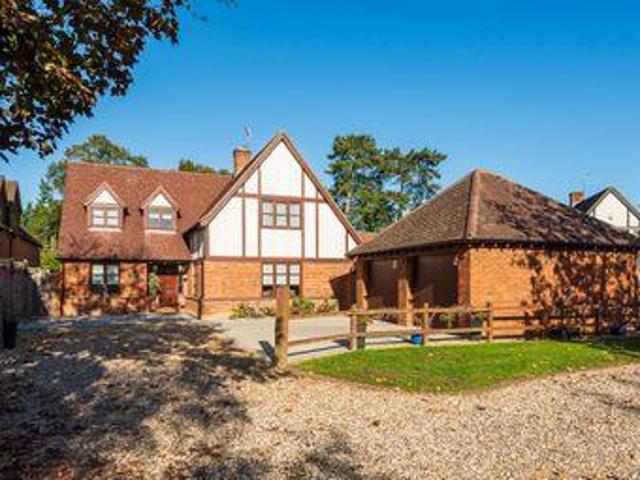 4 Bedrooms Detached house for sale in Burghfield Bridge Close, Reading RG30