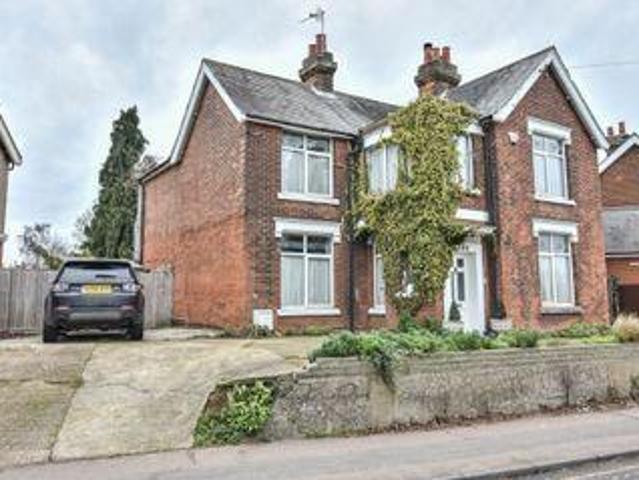 4 Bedrooms Detached house for sale in Butt Road, Colchester, Essex CO3