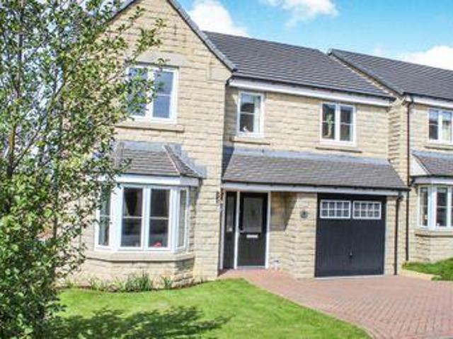 4 Bedrooms Detached house for sale in Byland Court, Wilsden, Bradford BD15