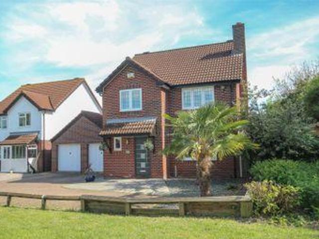4 Bedrooms Detached house for sale in Badgers Close, Bradley Stoke, Bristol BS32
