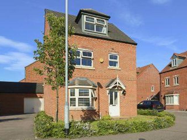 4 Bedrooms Detached house for sale in Bakewell Lane, Hucknall, Nottinghamshire NG15