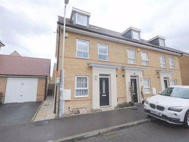 4 Bedrooms Detached house for sale in Bank Avenue, Dunstable LU6