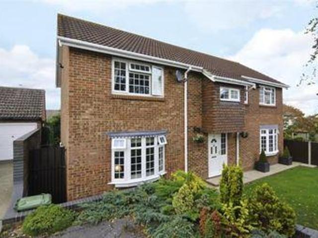 4 Bedrooms Detached house for sale in Basildon, Essex, United Kingdom SS13
