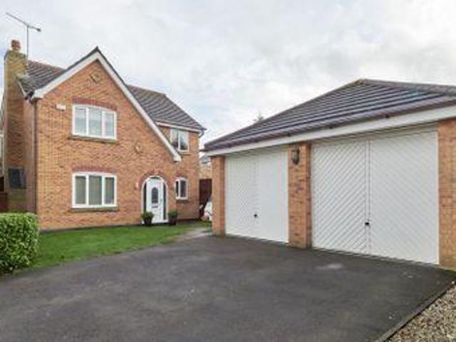 4 Bedrooms Detached house for sale in Barmouth Close, Knypersley, Stoke On Trent ST8