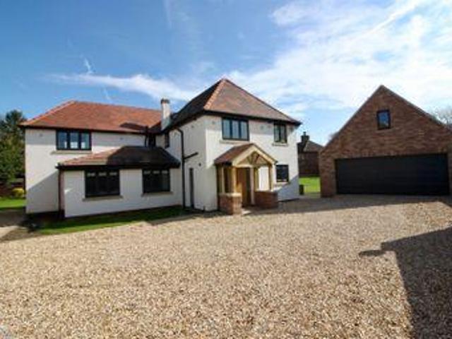 4 Bedrooms Detached house for sale in Barnby Moor, Retford DN22