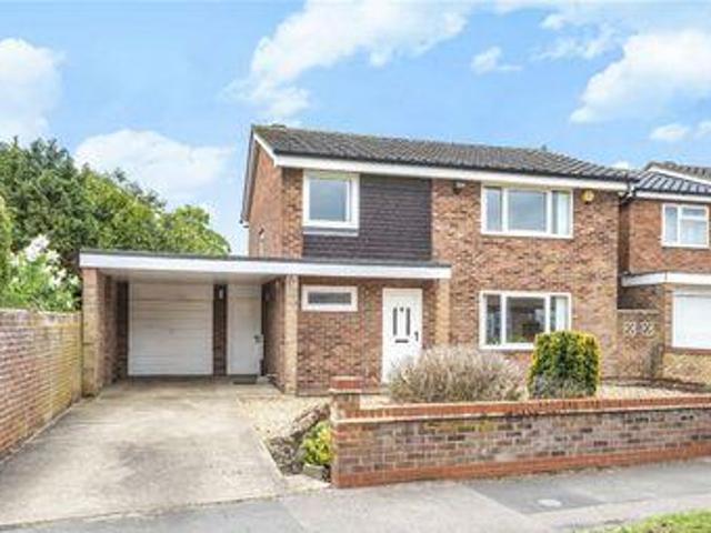 4 Bedrooms Detached house for sale in Barnstaple Road, Bedford MK40