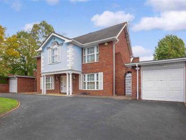 4 Bedrooms Detached house for sale in Barton Close, Chigwell, Essex IG7