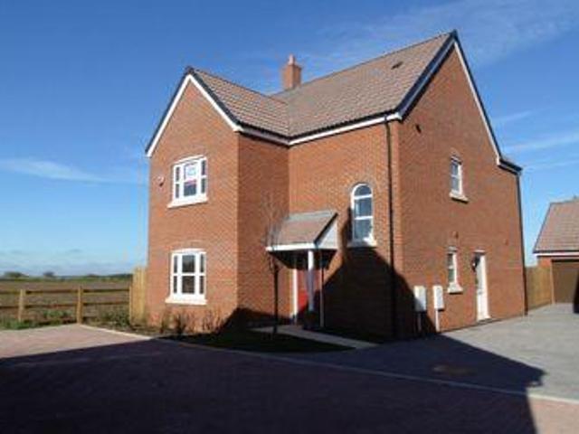 4 Bedrooms Detached house for sale in Bedford Road, Moggerhnager MK44