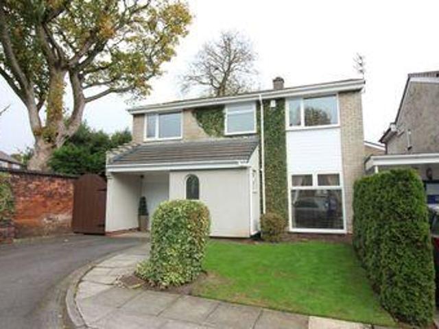 4 Bedrooms Detached house for sale in Beechfield Drive, Bury BL9