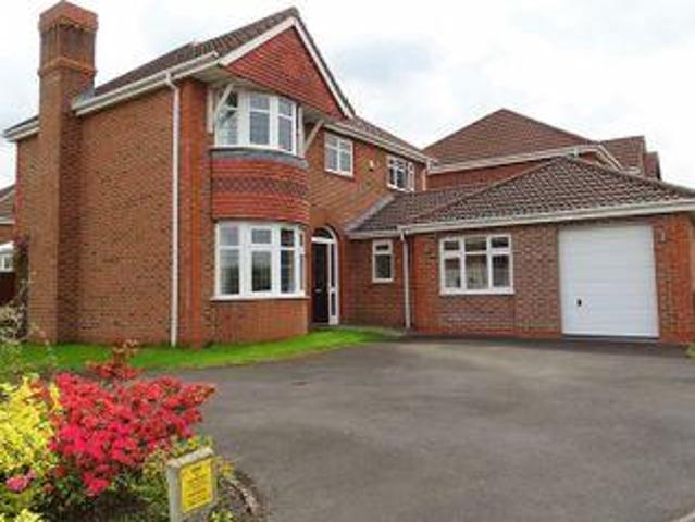 4 Bedrooms Detached house for sale in Bellefield Close, Penwortham, Preston. PR1