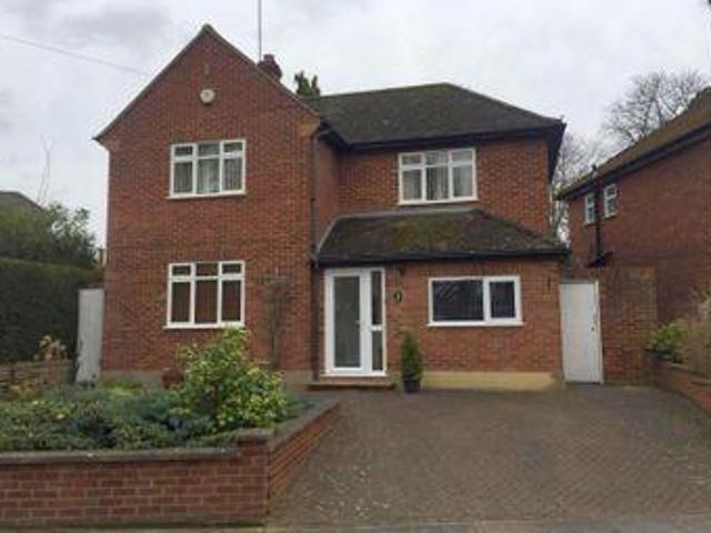 4 Bedrooms Detached house for sale in Bellmount Wood Avenue, Watford WD17