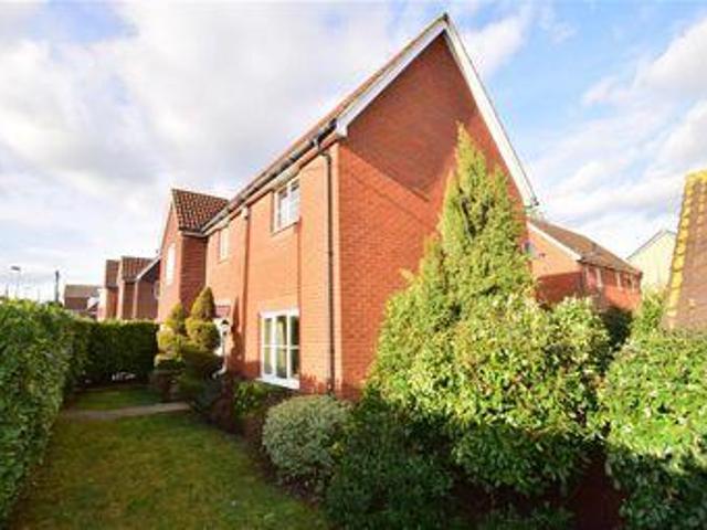 4 Bedrooms Detached house for sale in Bells Lane, Hoo, Rochester, Kent ME3