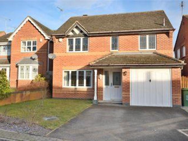 4 Bedrooms Detached house for sale in Belvedere Court, Alwoodley, Leeds, West Yorkshire LS17