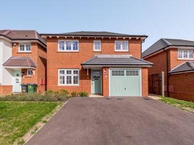 4 Bedrooms Detached house for sale in Bill Thomas Way, Rowley Regis, West Midlands B65