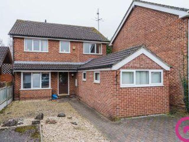 4 Bedrooms Detached house for sale in Bishopstone Close, Cheltenham GL51