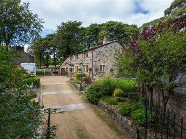 4 Bedrooms Detached house for sale in Birtle Road, Birtle, Bury BL9