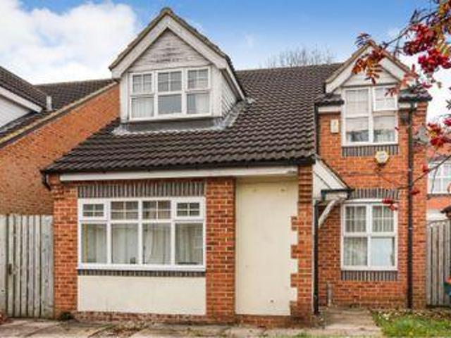 4 Bedrooms Detached house for sale in Boothroyd Drive, Leeds LS6