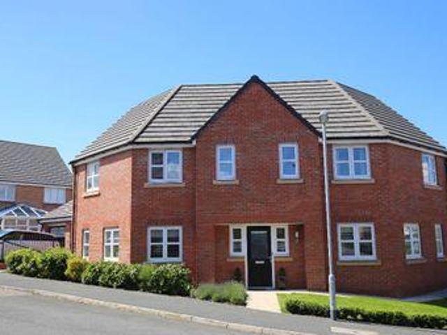 4 Bedrooms Detached house for sale in Brambling Close, Heysham, Morecambe LA3