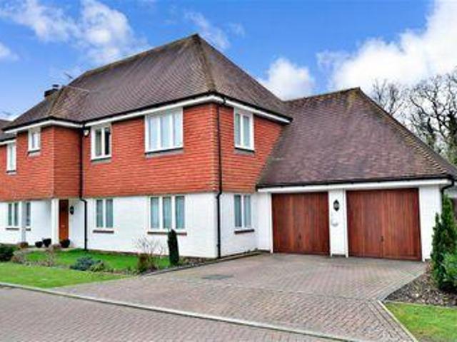 4 Bedrooms Detached house for sale in Bramley Close, Kirdford, Billingshurst, West Sussex RH14