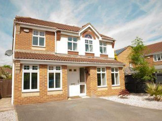 4 Bedrooms Detached house for sale in Brander Close, Balby, Doncaster DN4