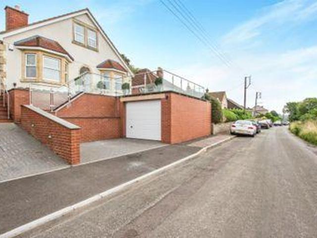 4 Bedrooms Detached house for sale in Bristol Road, Radstock BA3