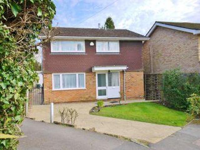 4 Bedrooms Detached house for sale in Brookdene Drive, Northwood HA6