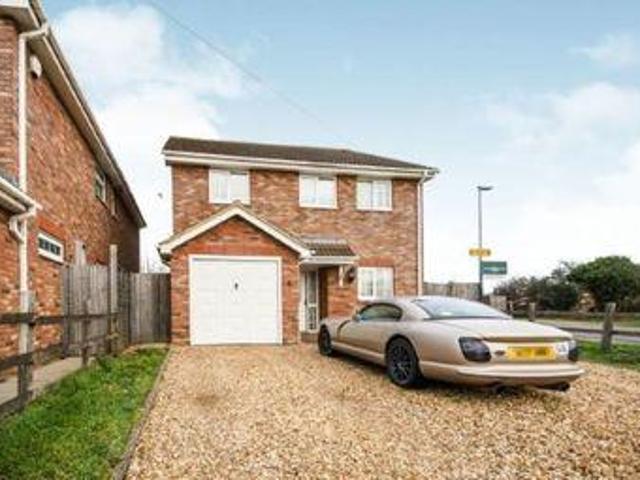 4 Bedrooms Detached house for sale in Broadway, Houghton Conquest, Beds, Bedfordshire MK45