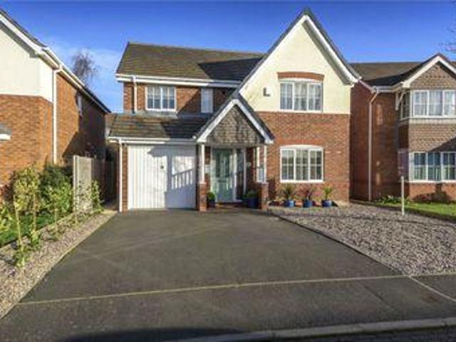 4 Bedrooms Detached house for sale in Brockwood Copse, Shawbirch, Telford TF1
