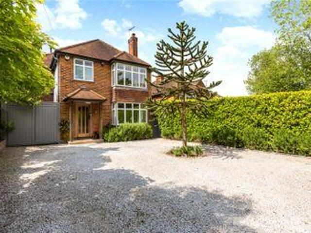 4 Bedrooms Detached house for sale in Broken Gate Lane, Denham, Buckinghamshire UB9