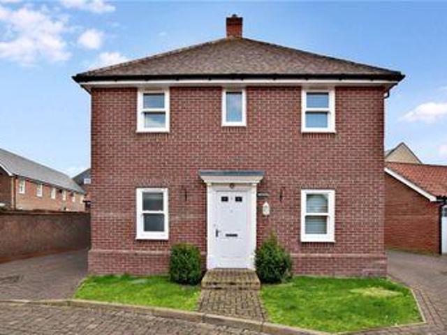 4 Bedrooms Detached house for sale in Brownrigg Drive, Braintree, Essex CM7