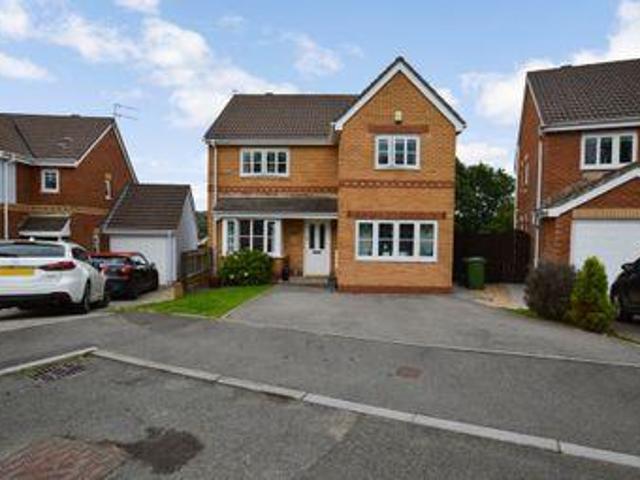 4 Bedrooms Detached house for sale in Cae Canol, Hengoed CF82