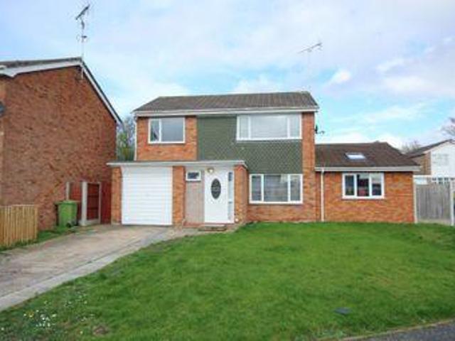 4 Bedrooms Detached house for sale in Caernarvon Avenue, Winsford CW7