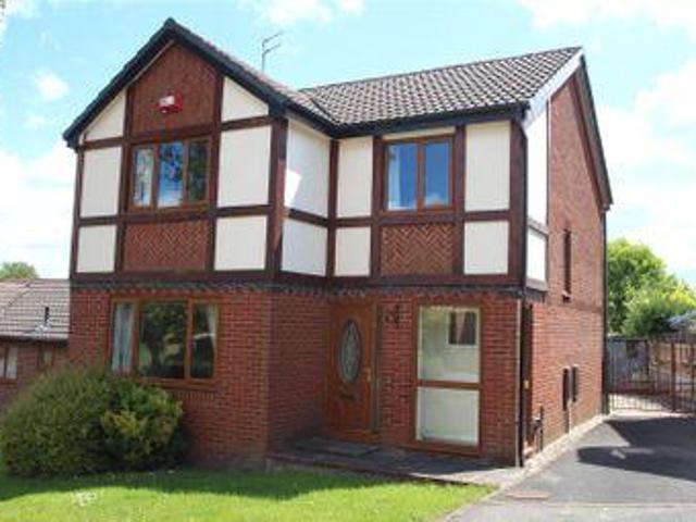 4 Bedrooms Detached house for sale in Calverley Way, Shawclough, Rochdale, Greater Manchester OL12
