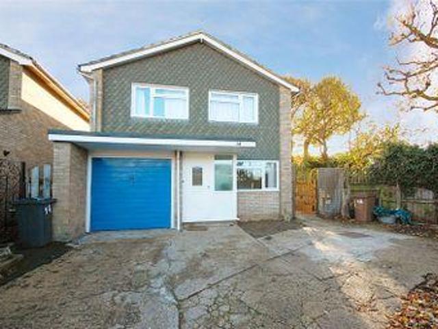 4 Bedrooms Detached house for sale in Canons Close, Bicknacre, Chelmsford, Essex CM3