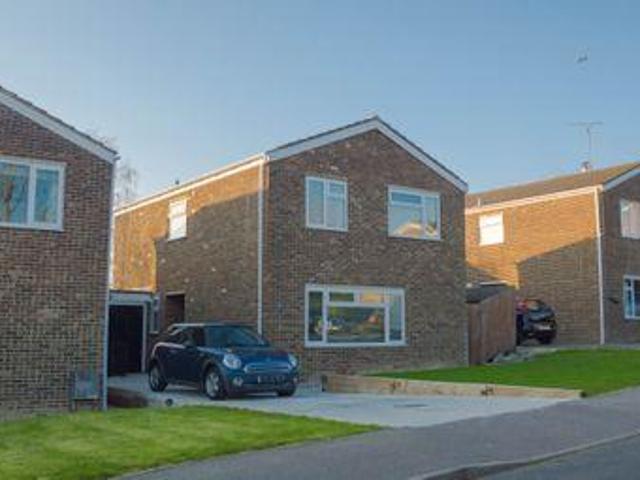 4 Bedrooms Detached house for sale in Cardinal Way, Haverhill CB9