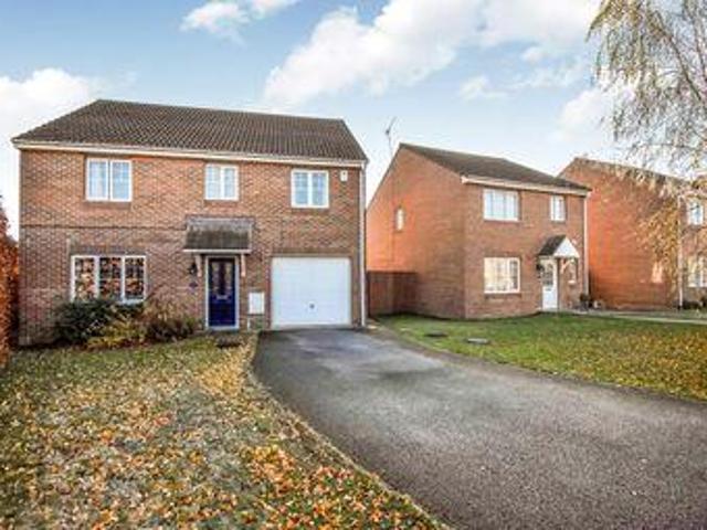 4 Bedrooms Detached house for sale in Champany Fields, Dodworth, Barnsley S75