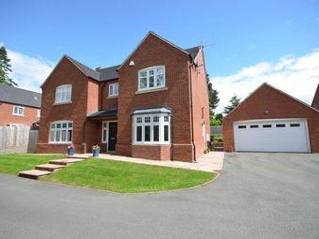 4 Bedrooms Detached house for sale in Chester Avenue, Whitchurch, Shropshire SY13