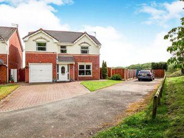 4 Bedrooms Detached house for sale in Chestnut Fold, Radcliffe, Manchester M26