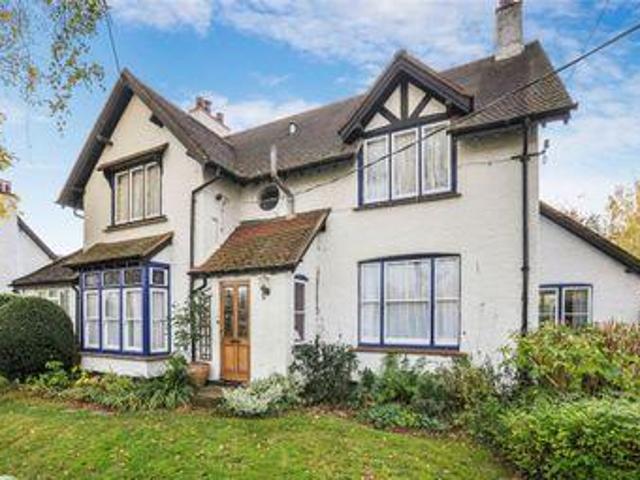 4 Bedrooms Detached house for sale in Chiltern Road, Ballinger, Great Missenden, Buckinghamshire HP16