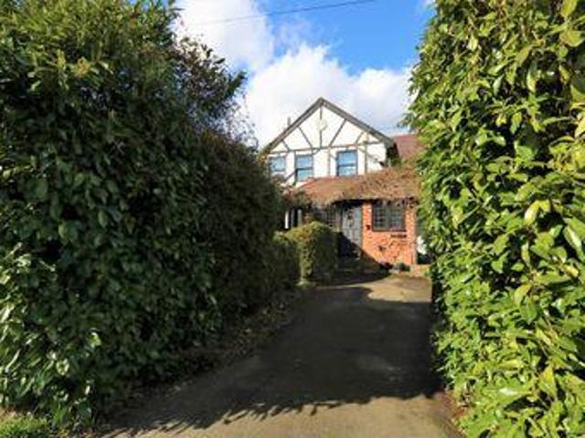 4 Bedrooms Detached house for sale in Church End, Broxted, Dunmow CM6