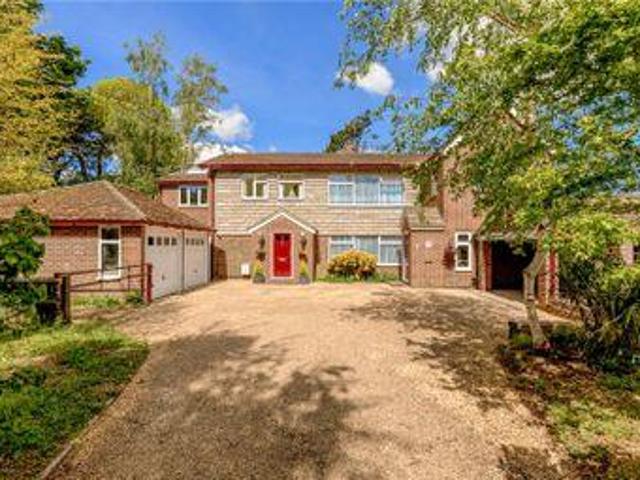 4 Bedrooms Detached house for sale in Church Lane, Barnham, Bognor Regis PO22
