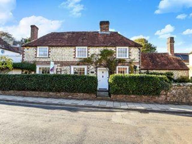 4 Bedrooms Detached house for sale in Church Street, Storrington RH20