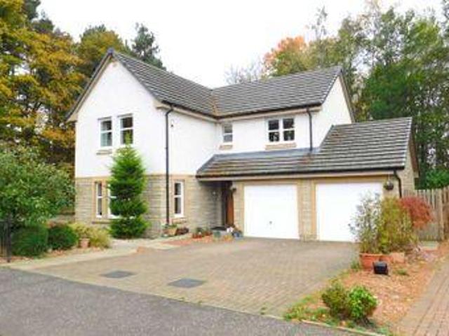 4 Bedrooms Detached house for sale in Claudius Crescent, Cambuslang, Glasgow G72