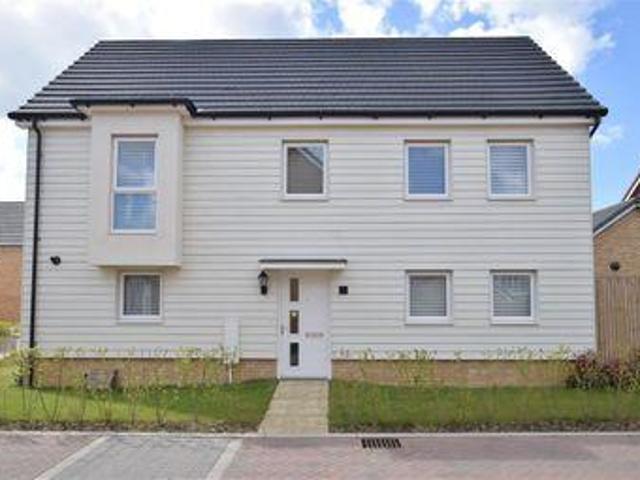 4 Bedrooms Detached house for sale in Cooper Drive, Littlehampton, West Sussex BN17