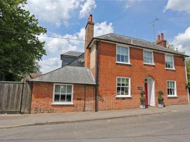 4 Bedrooms Detached house for sale in Colt Hill, Odiham, Hampshire RG29