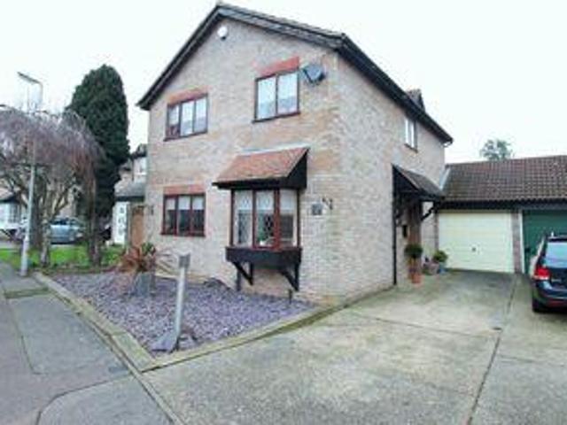 4 Bedrooms Detached house for sale in Copper Beeches, Stanway, Colchester CO3