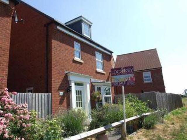4 Bedrooms Detached house for sale in Corncockle Close, Melksham SN12