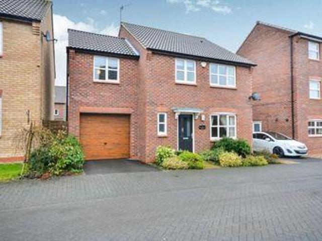 4 Bedrooms Detached house for sale in Corinthian Close, Hucknall, Nottingham, Nottinghamshire NG15