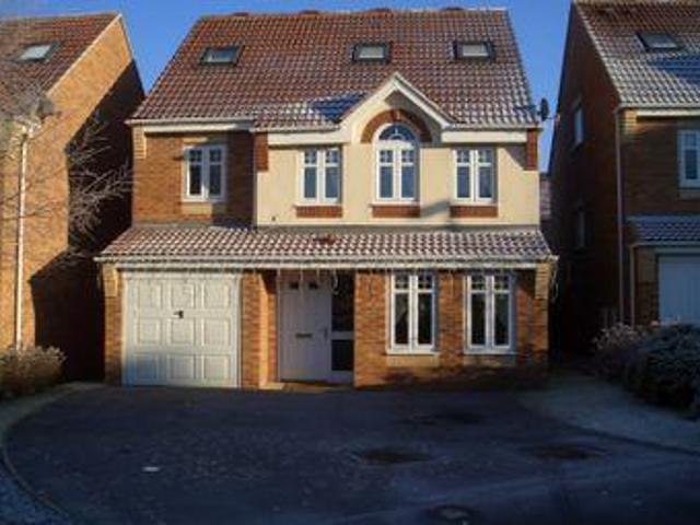 4 Bedrooms Detached house for sale in Cowslip Lane, Whitwood, Castleford WF10
